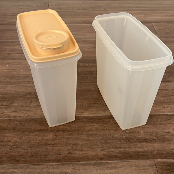 Kitchen | Vintage Tupperware Cereal Keeper Item 4699 | Poshmark